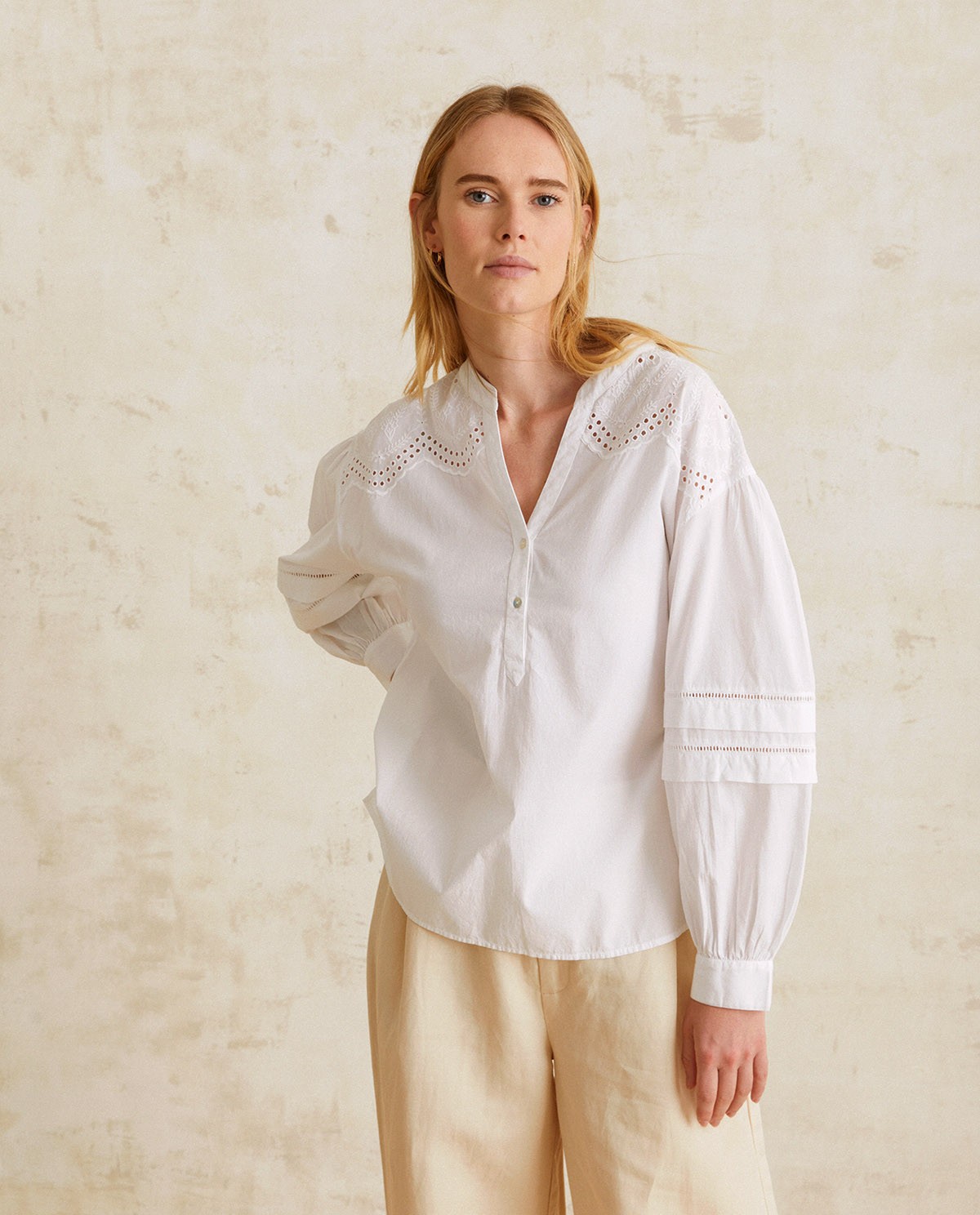 Cotton blouse embroidery WHITE